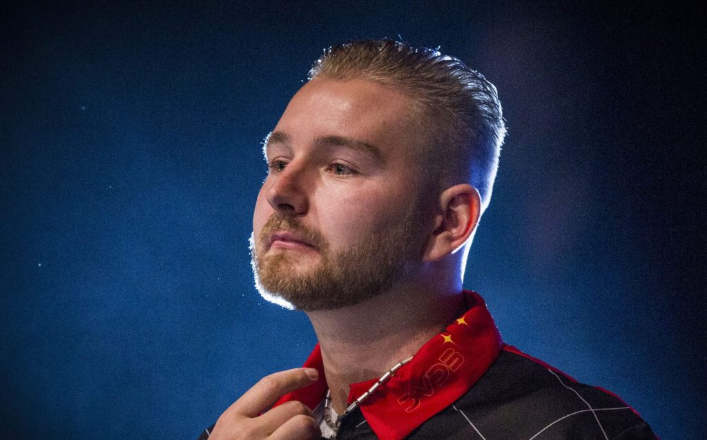 Dimitri "riding the wave" in the Premier League - Oche 180