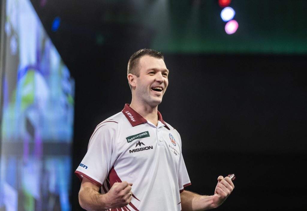 RAZMA'S VENUE BLUNDER! - Oche 180