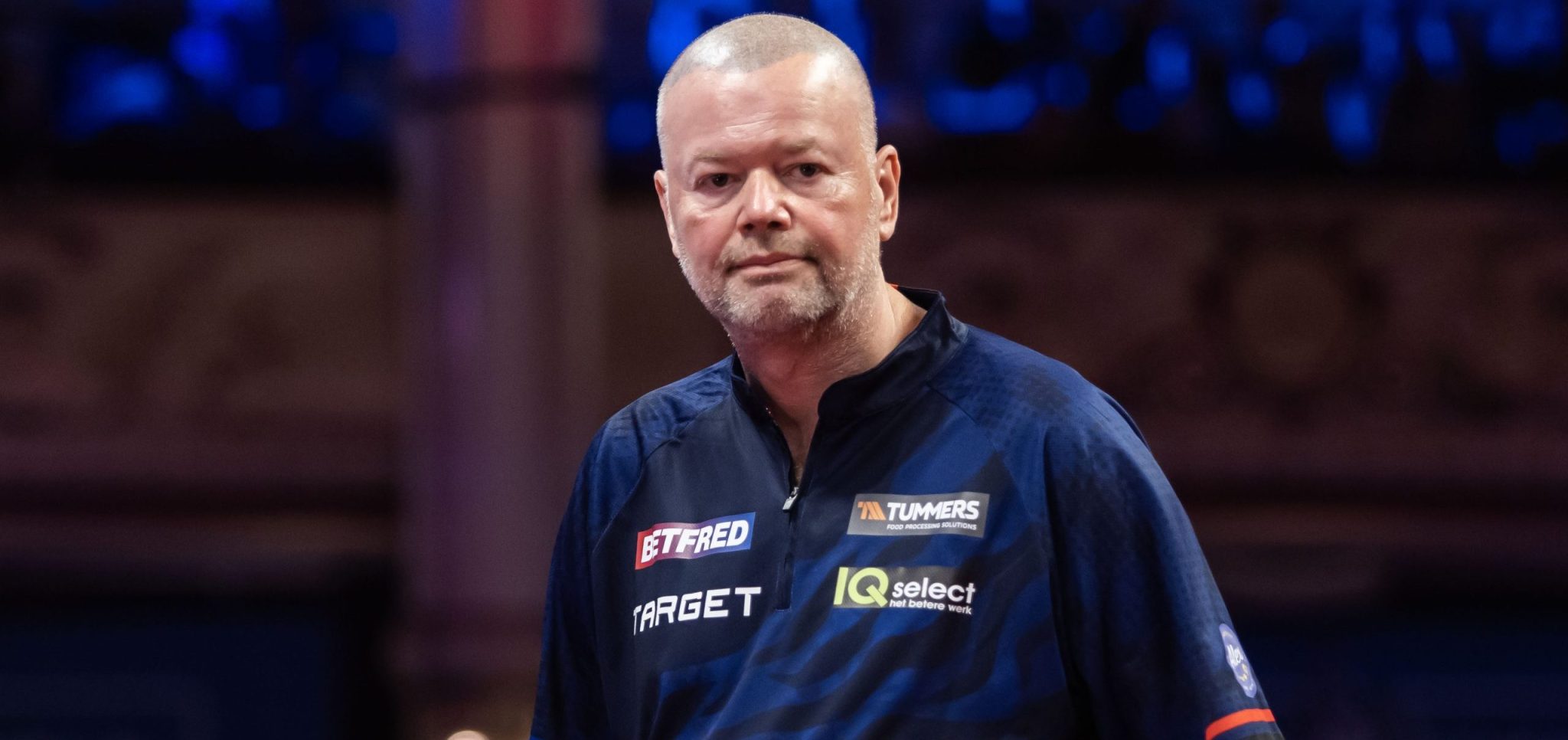 BARNEY TURNS TO FOOTBALL STAR IN BID TO REVIVE CAREER - Oche 180